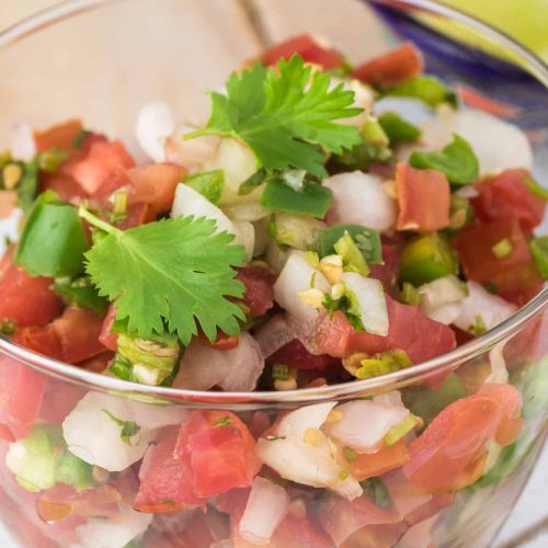 Why Is Pico de Gallo Called That? What's the Translation? - Cuisine Seeker